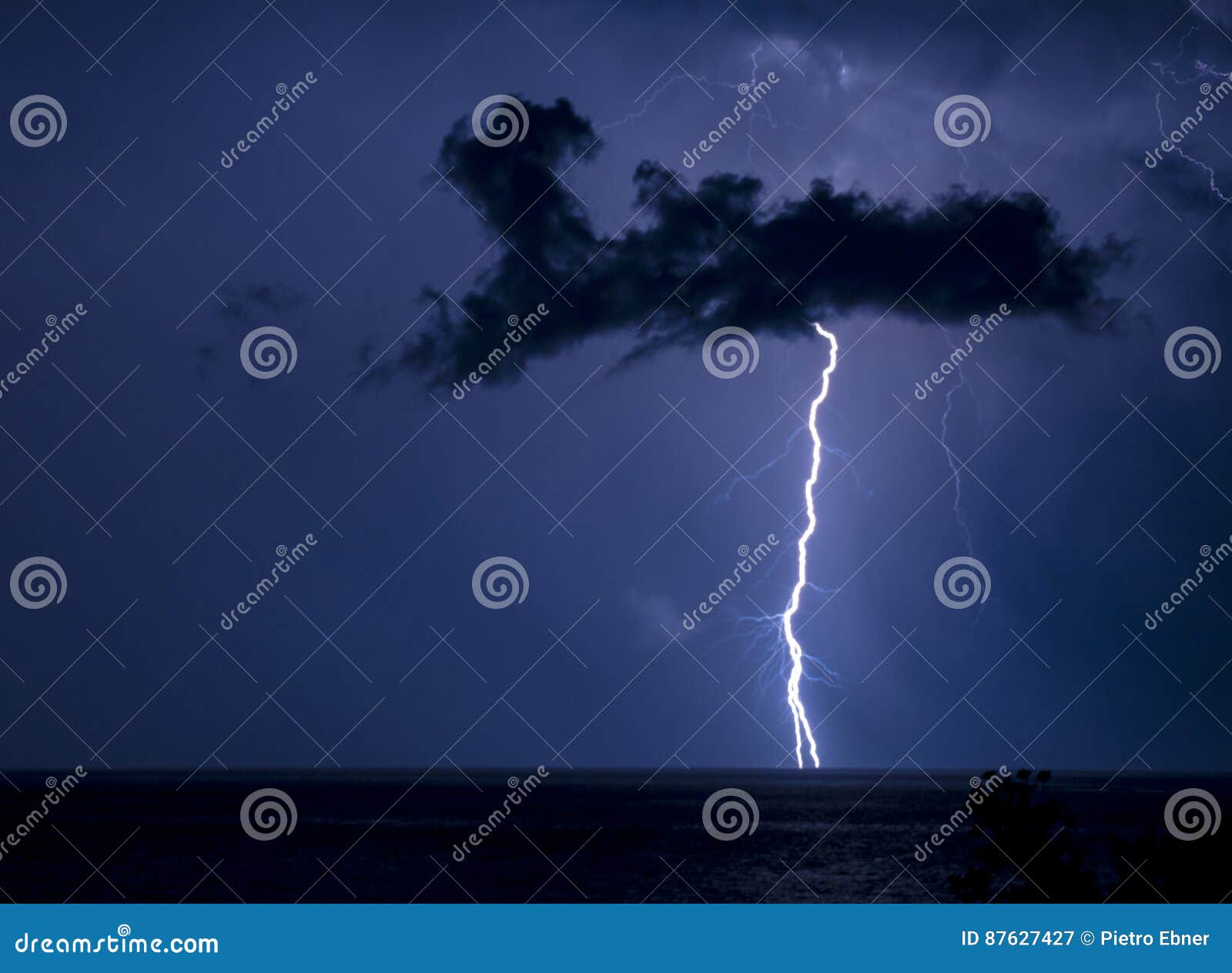 Thunder in the night stock image. Image of italy, ligntining - 87627427