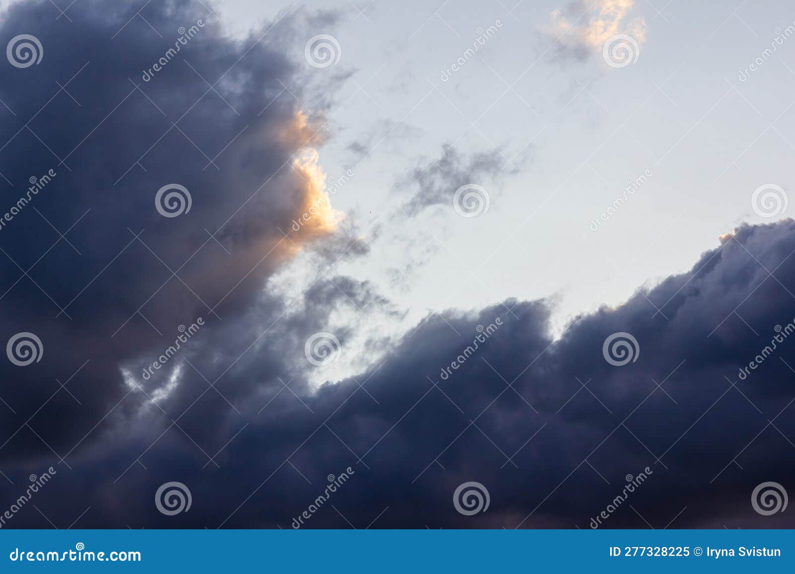 Thunder Sky. Cloudy Clouds in the Setting Sun Stock Image - Image of ...
