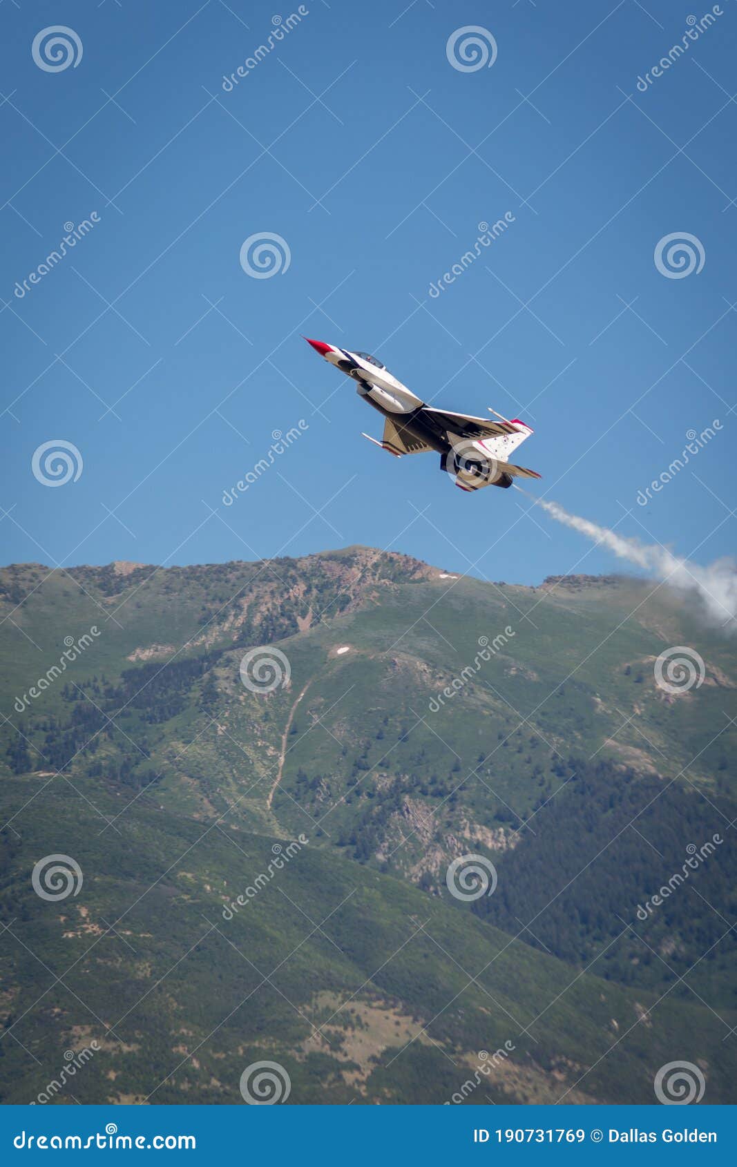 US Air Force Thunderbirds Jet Editorial Stock Image - Image of ...
