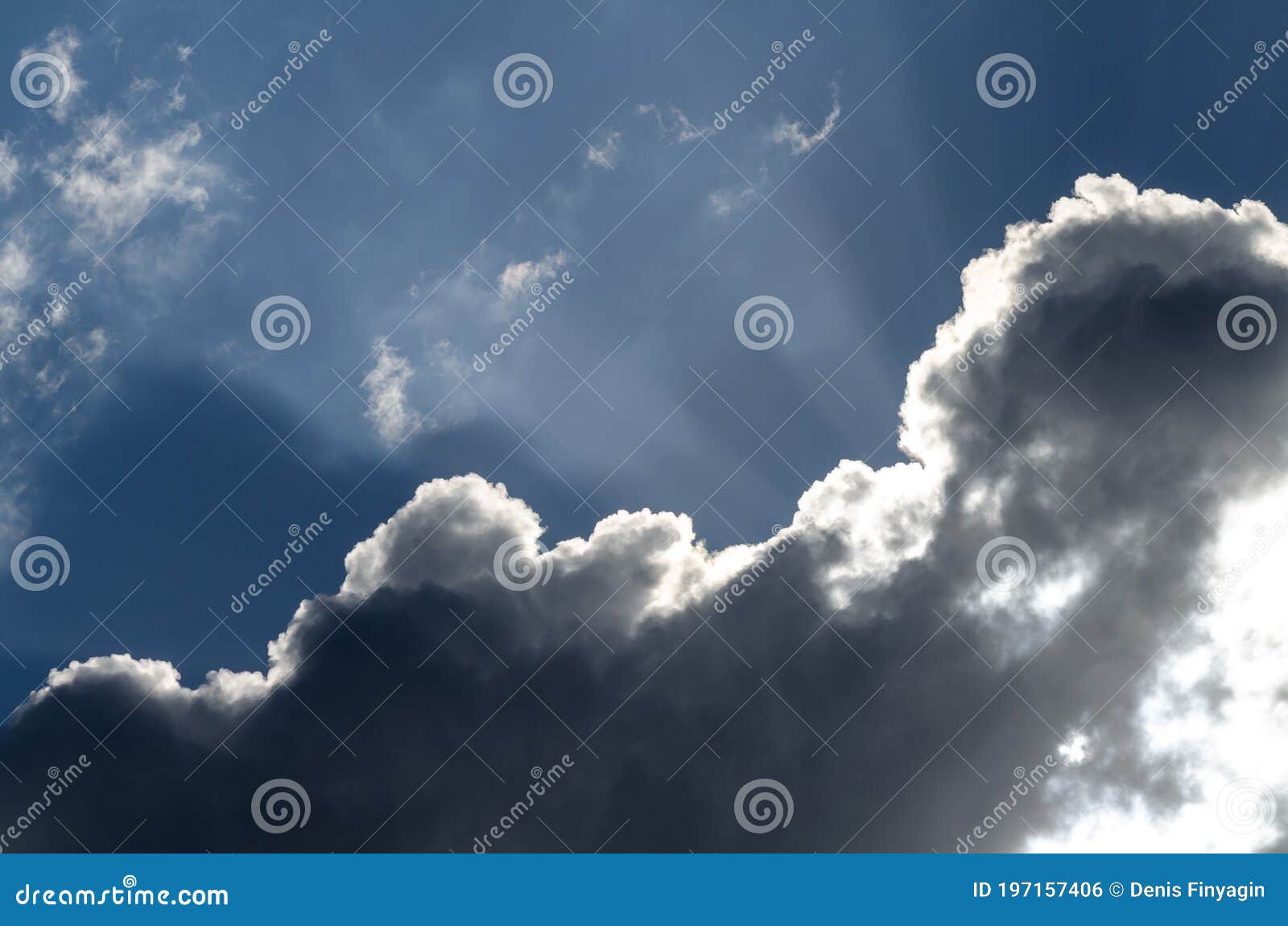Thundercloud in the Blue Sky with Rays of the Sun Stock Illustration ...