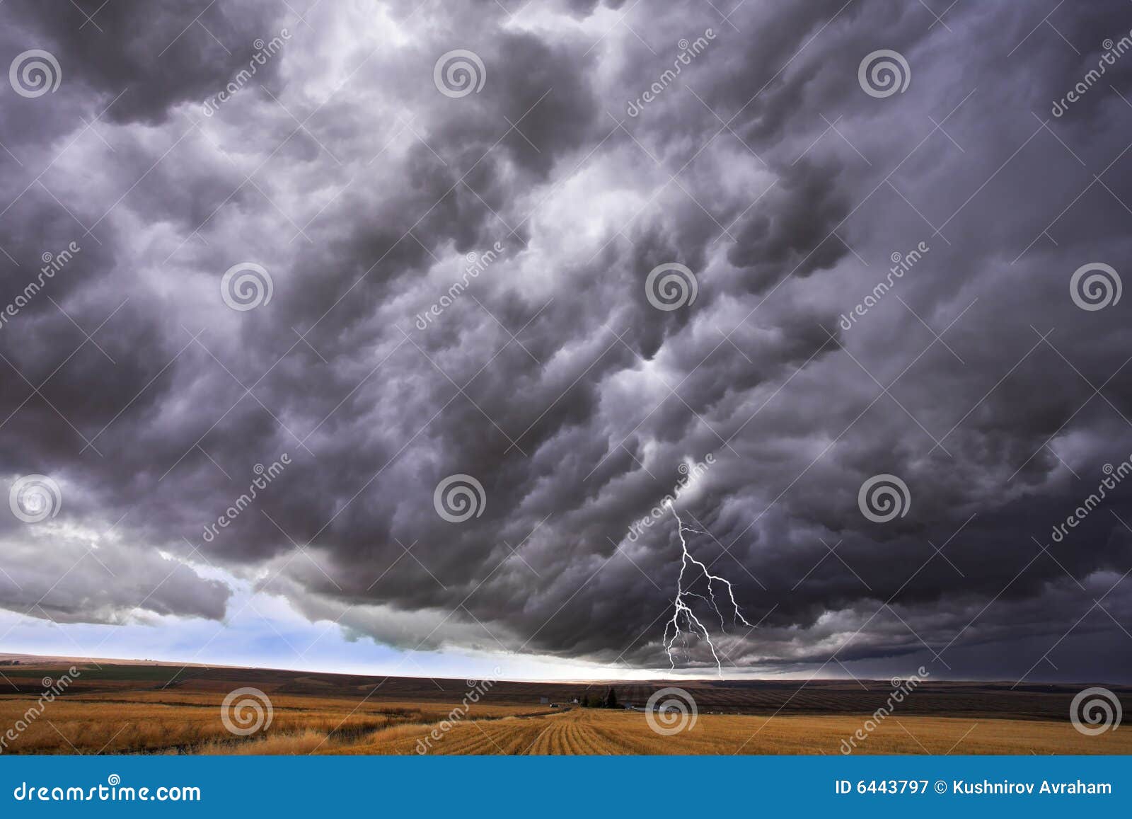 The Thundercloud and Lightning Stock Image - Image of outdoors, autumn ...
