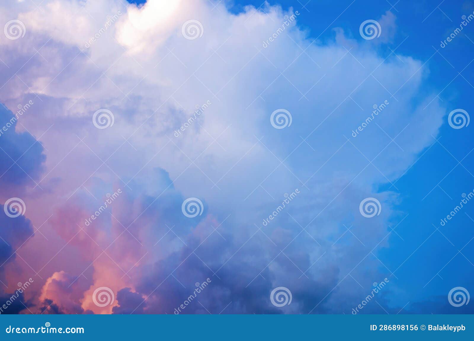 Thundercloud, in the Rays of the Sun Stock Photo - Image of cloudscape ...