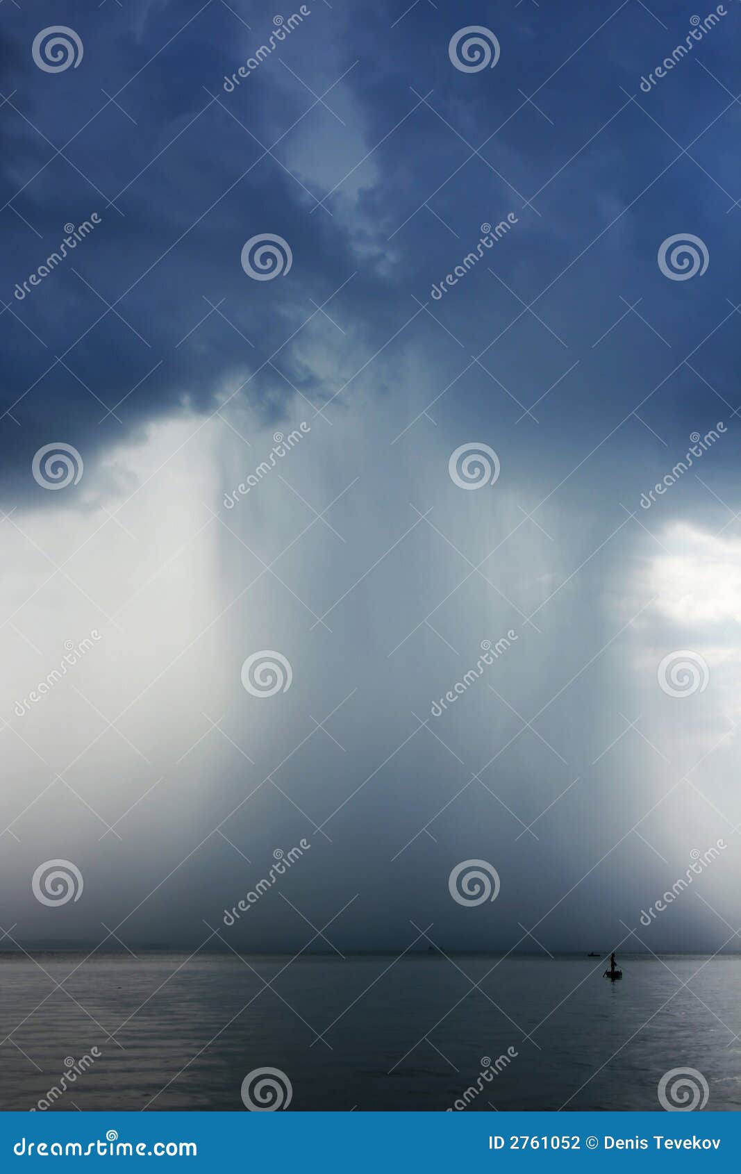 Thunderstorm cloudburst stock photo. Image of horizon - 2761052
