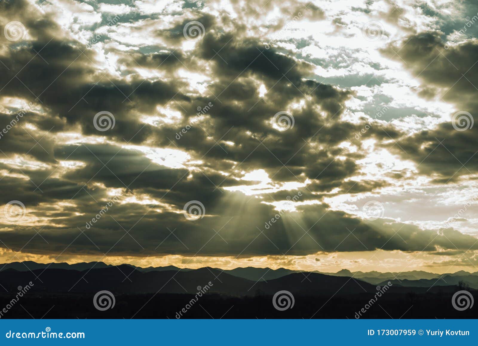 Thunderstorm Clouds Sun Rays Storm Meteorological Scene Stock Image ...