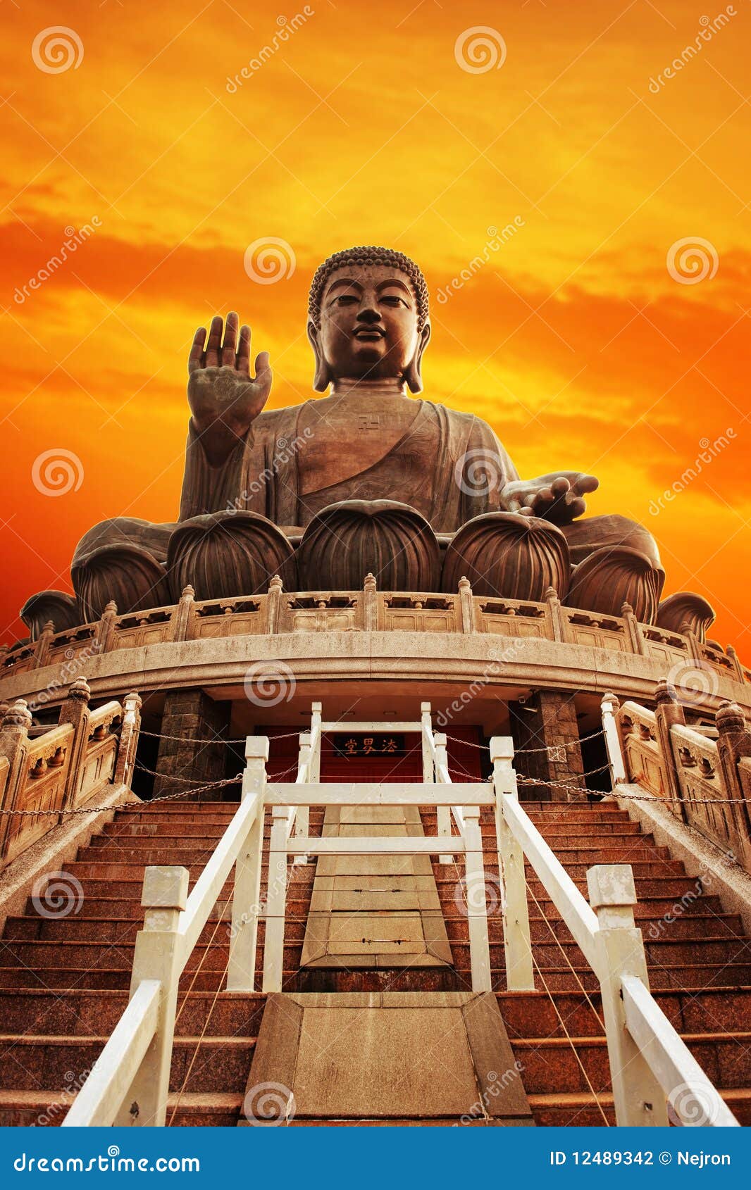 Tian Tan Buddha stock photo. Image of asia, peace, meditation - 12489342