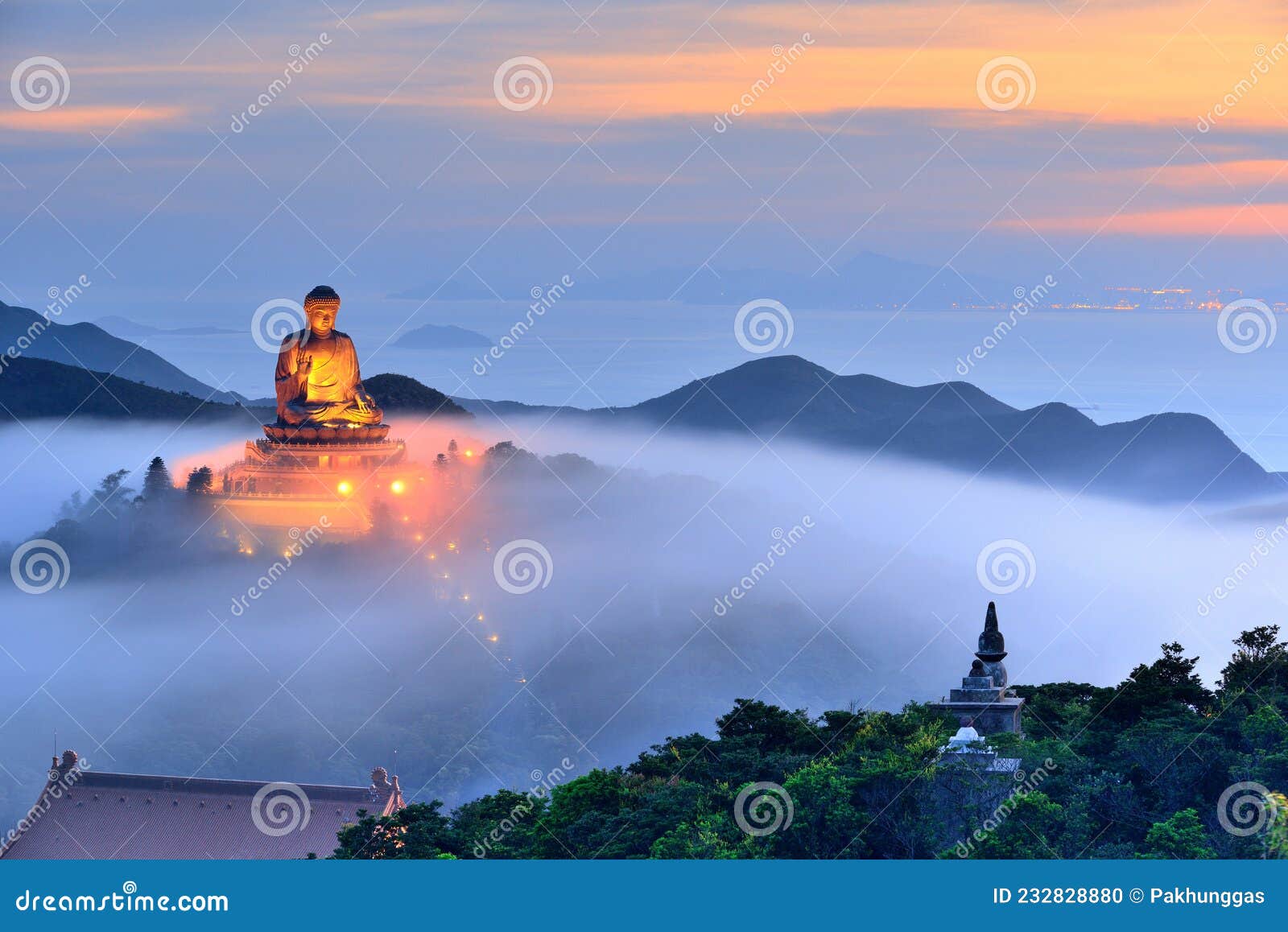 Tian tan buddha foto de archivo. Imagen de torre, costa - 232828880 Tian tan buddha foto de archivo. Imagen de torre, costa - 232828880