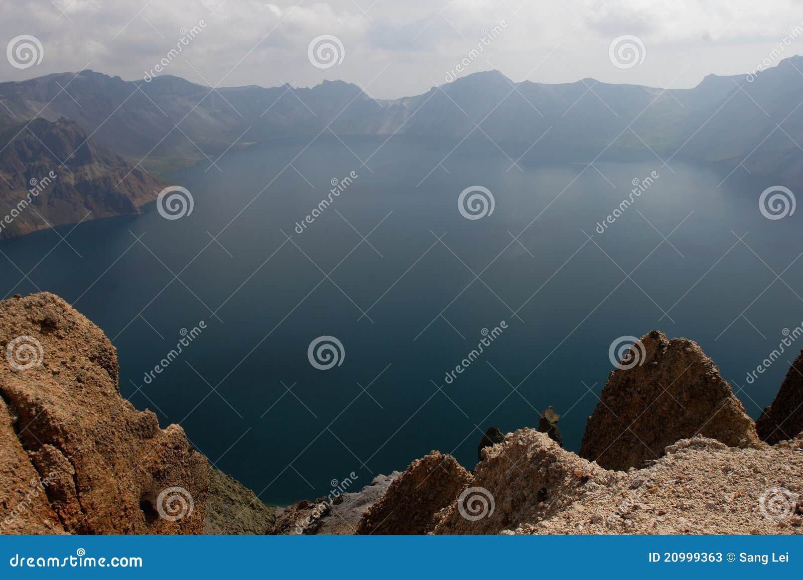 Tianchi in changbaishan stock image. Image of famous - 20999363