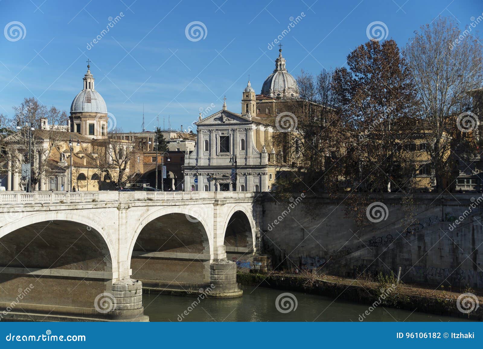Tiber River and Bridge Ponte Umberto I in Rome Editorial Photography ...