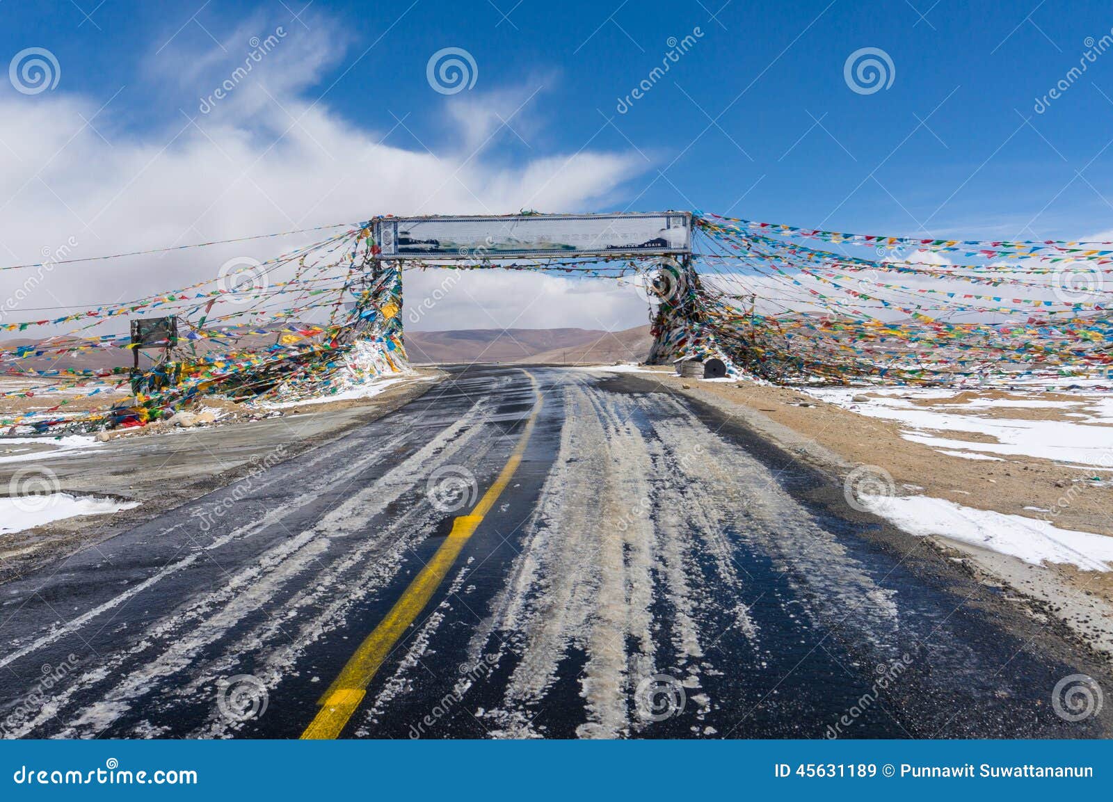 Tibet Gate Prayer Flag Stock Photos - Free & Royalty-Free Stock Photos ...