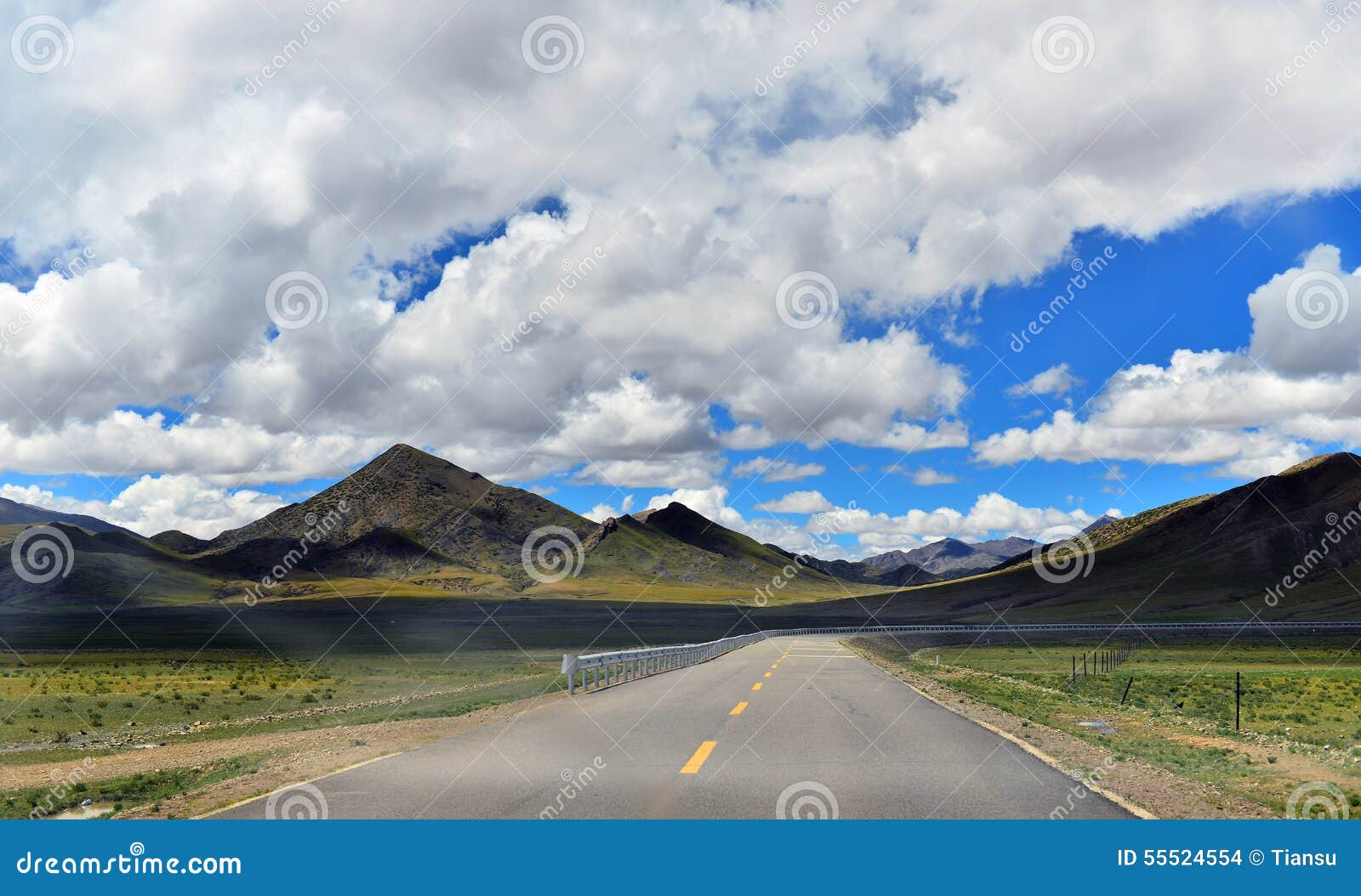 Tibet Long Way Ahead with High Mountain in Front Editorial Stock Image ...
