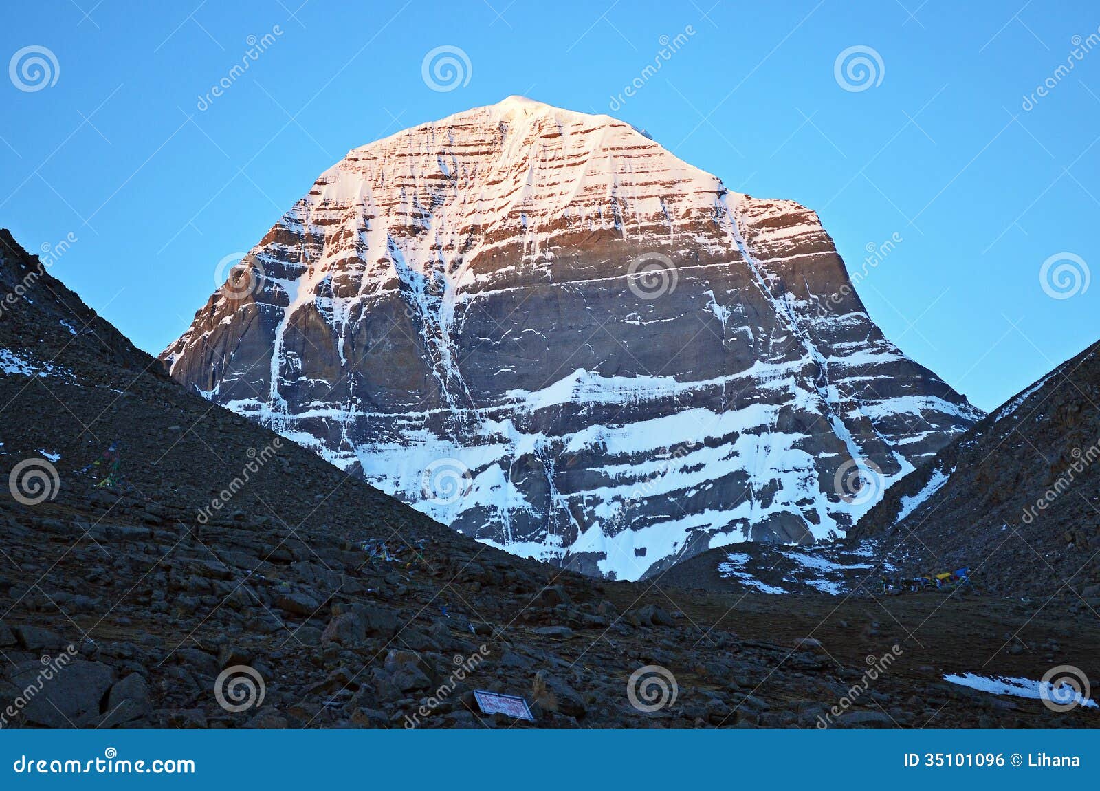 Tibet Mount Kailash. arkivfoto. Bild av lopp, tibet, buddism - 35101096