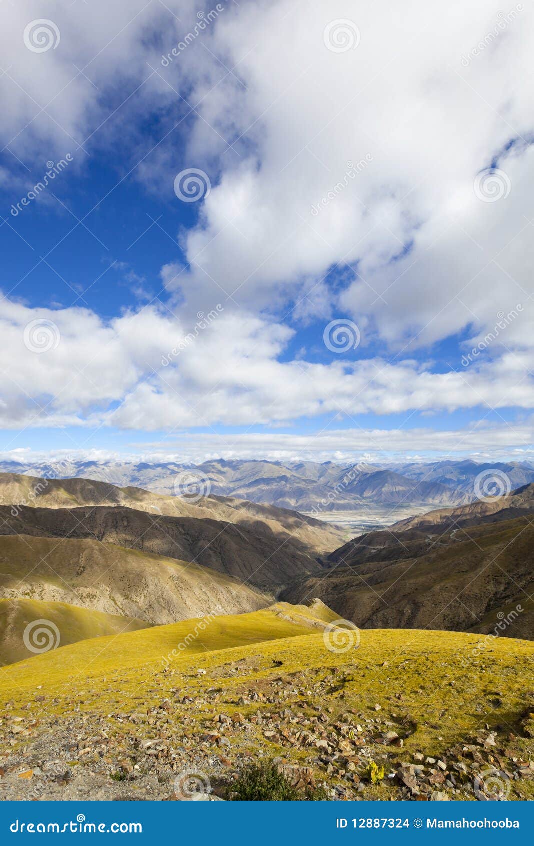 Tibet: plateau terrain stock photo. Image of cloud, qinghai - 12887324