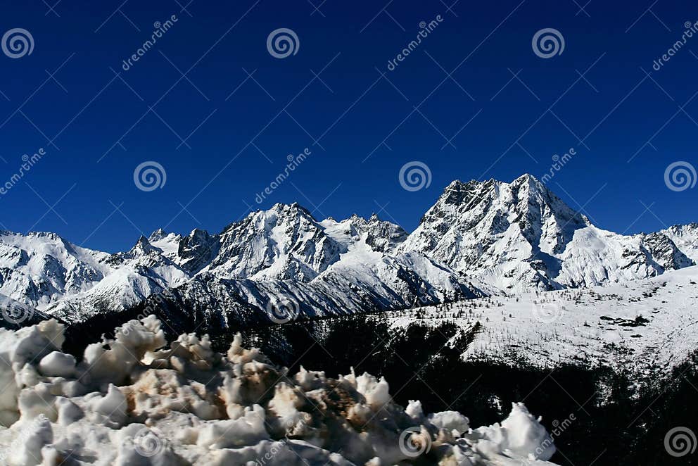 Tibetan jokul stock image. Image of beautiful, white, jokul - 8471731