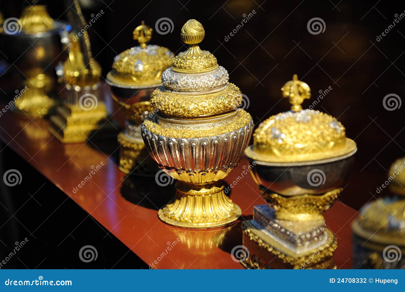 Tibetan metal handicrafts editorial photography. Image of asian - 24708332