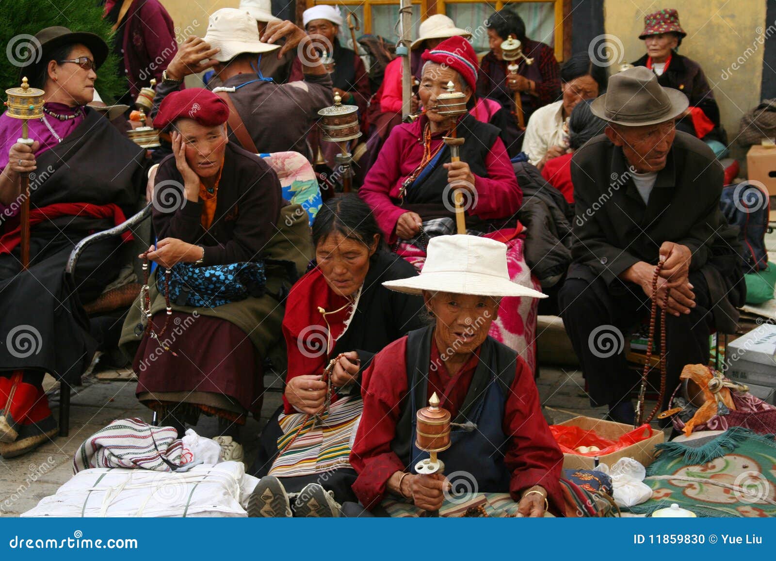 Tibetan Pilgrims, Lhasa, Tibet Editorial Image - Image of talk ...