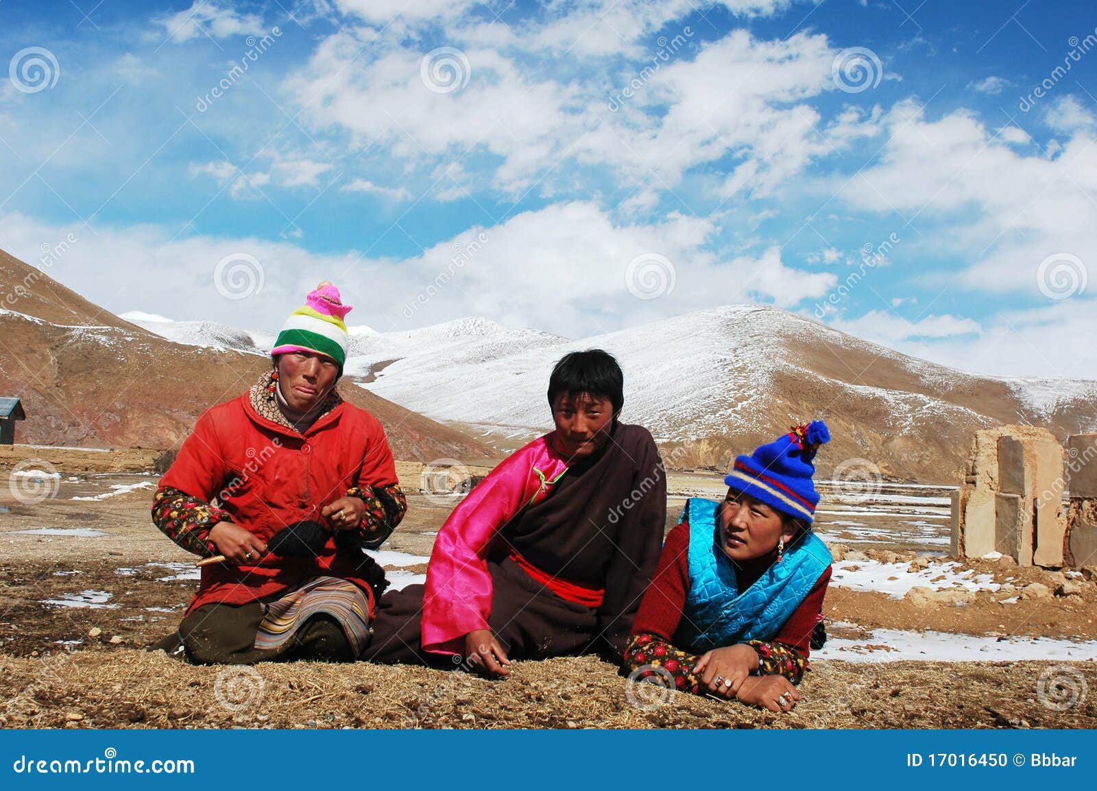 Tibetans editorial image. Image of clouds, face, happy - 17016450