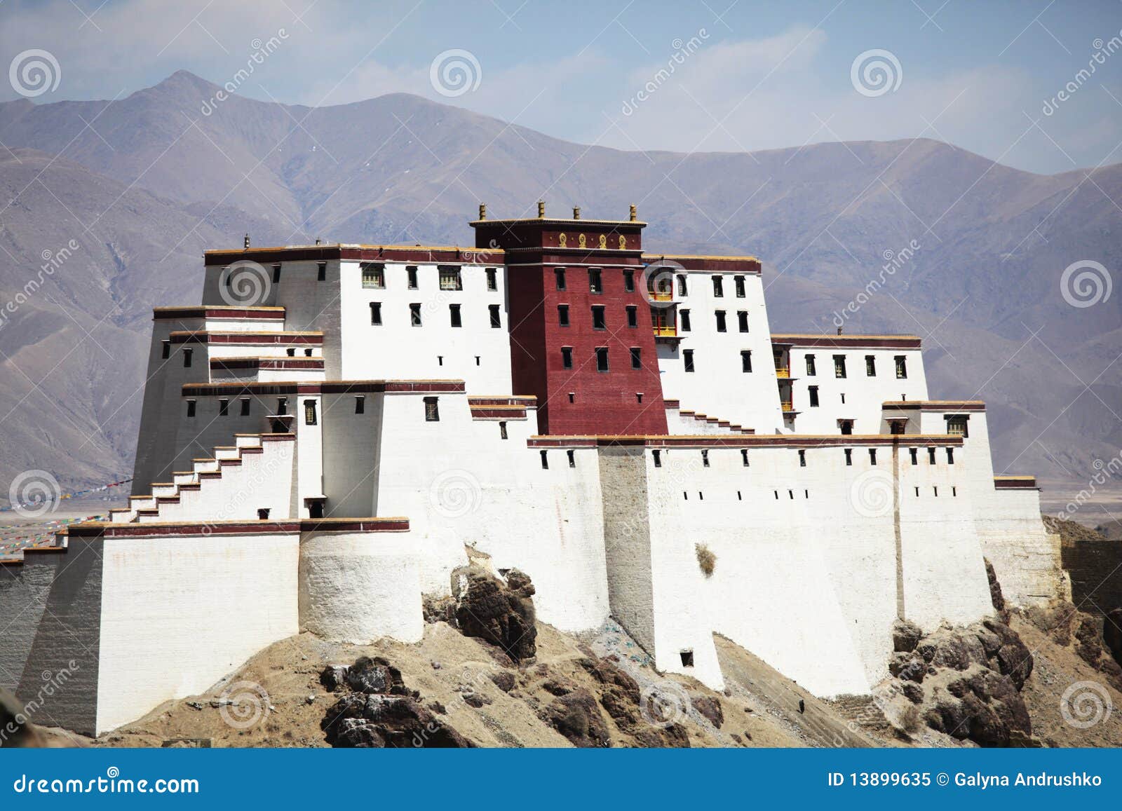 Tibetian monastery stock image. Image of cloud, altitude - 13899635