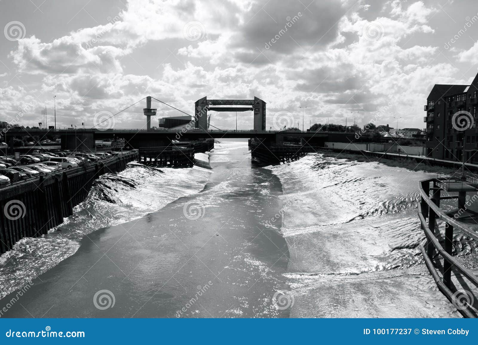 Tidal Barrier on the River Hull Stock Image - Image of swing, river ...