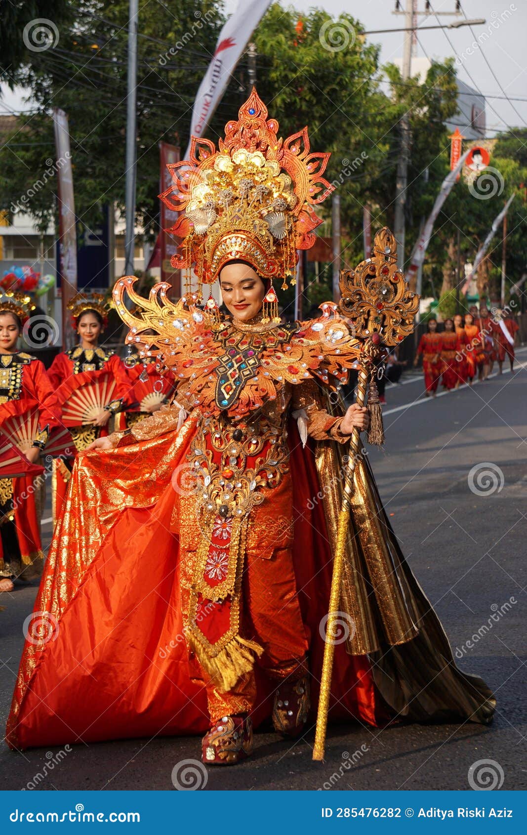 Tidi Lo O Ayabu Dance from Gorontalo. Editorial Photography - Image of ...