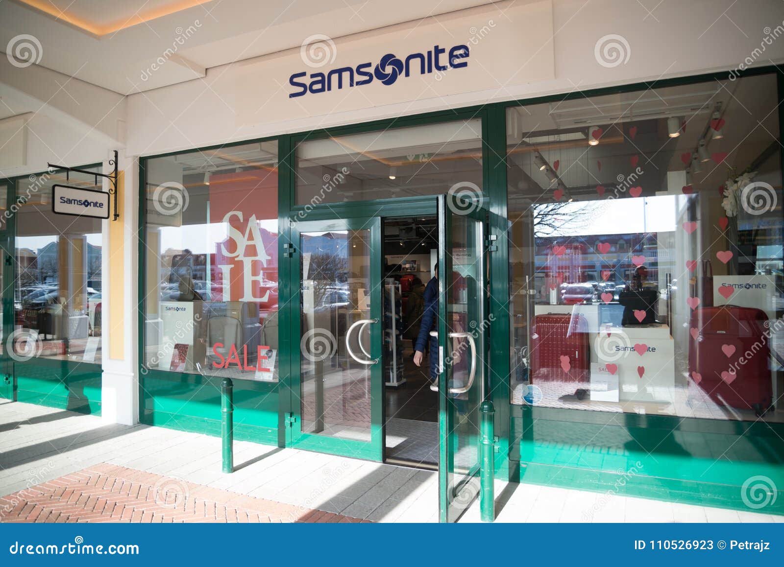 Tienda De Samsonite En Parndorf, Austria Foto de archivo editorial ...