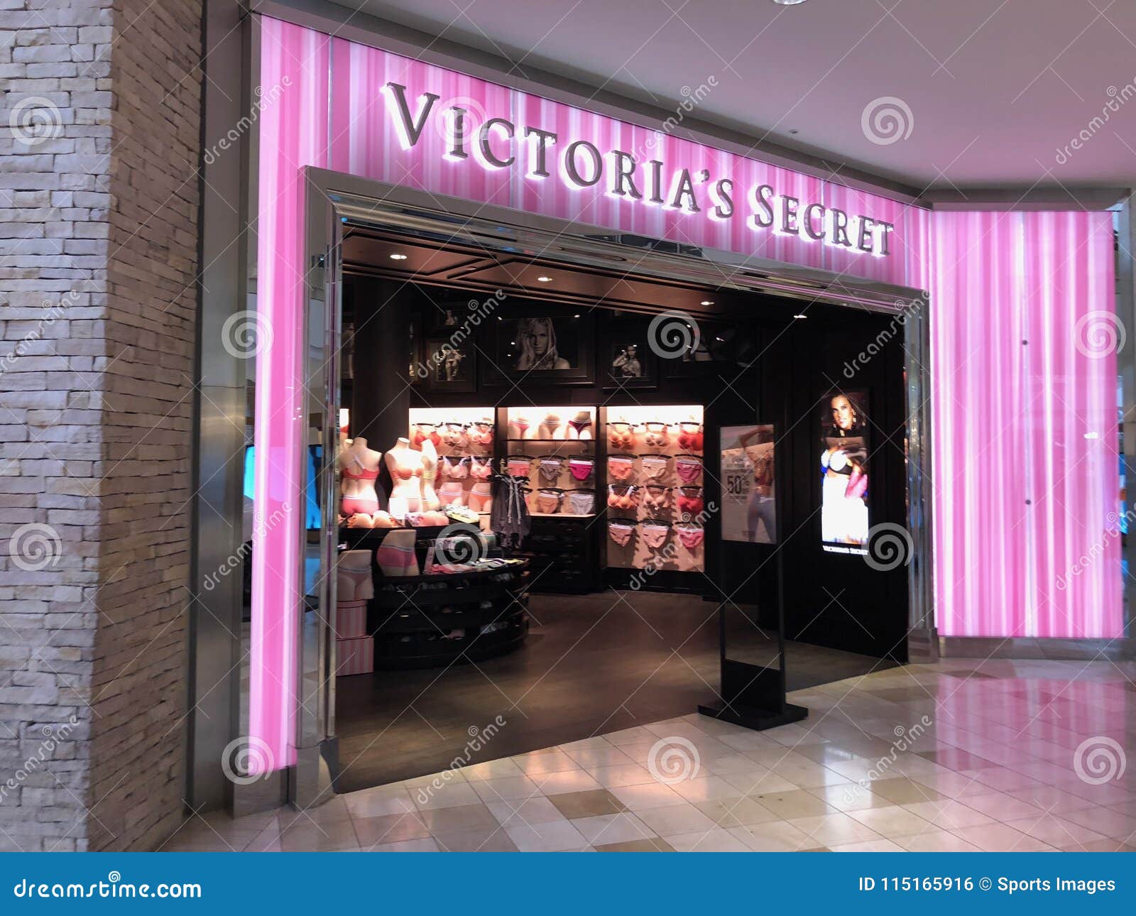 Tienda de Victorias Secret foto editorial. Imagen de color - 115165916