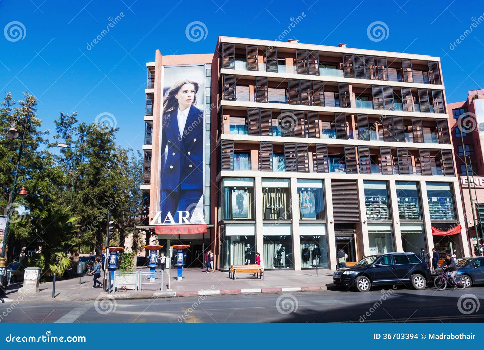Tienda De Zara En Marrakesh Imagen de archivo editorial - Imagen de ...
