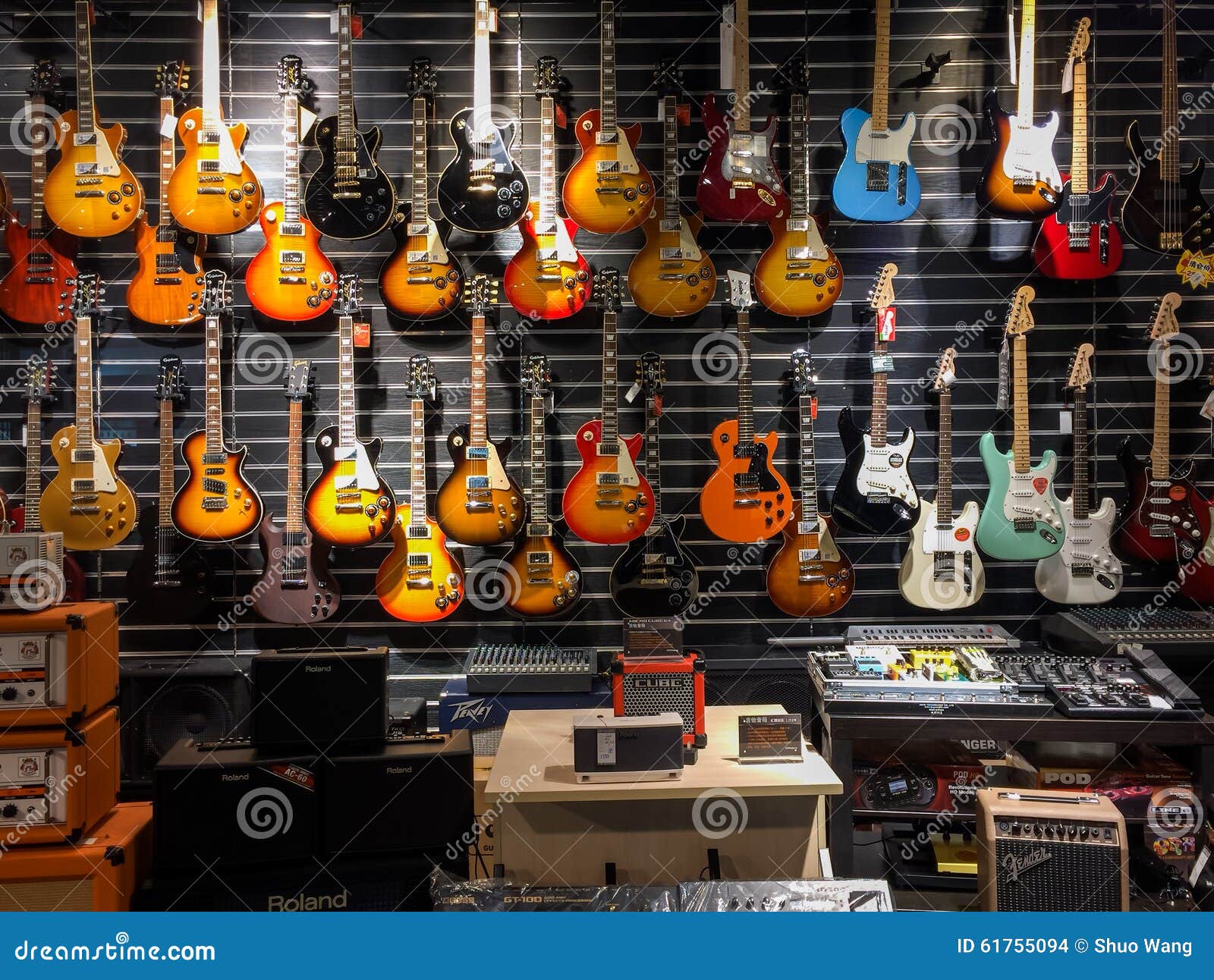 Tienda Del Instrumento Musical Imagen de archivo editorial - Imagen de ...