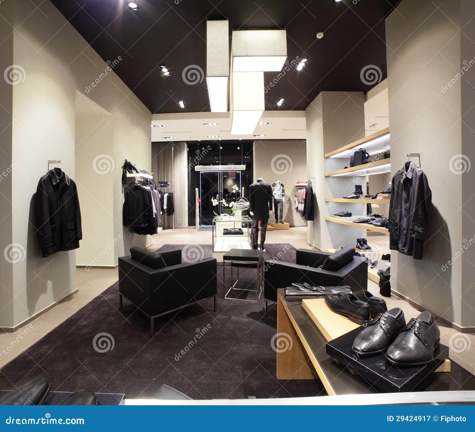 Tienda Moderna Y De La Moda De La Ropa Imagen de archivo - Imagen de ...