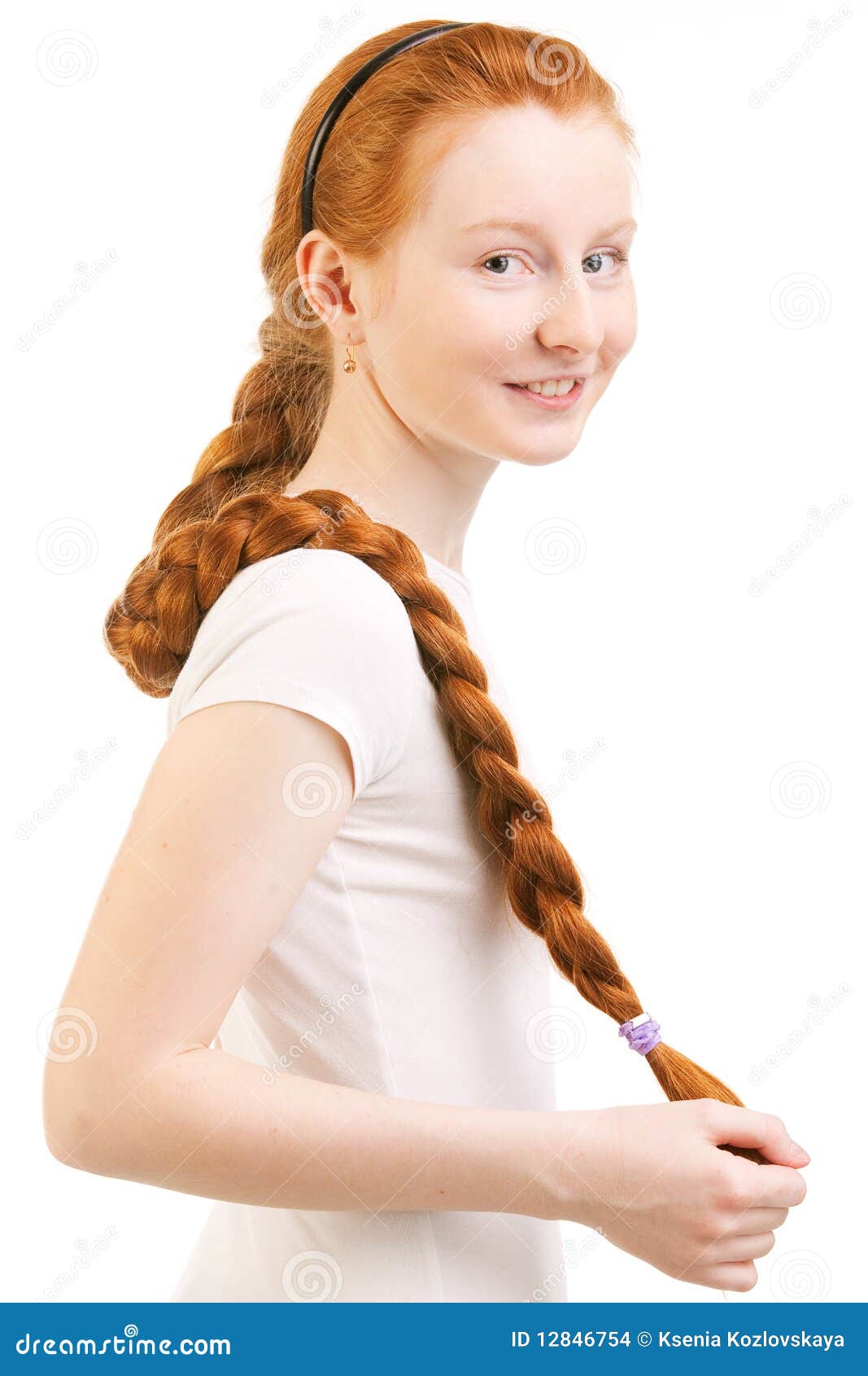 Tiener Met Lang Rode Vlecht Stock Foto - Image of huis, mooi: 12846754