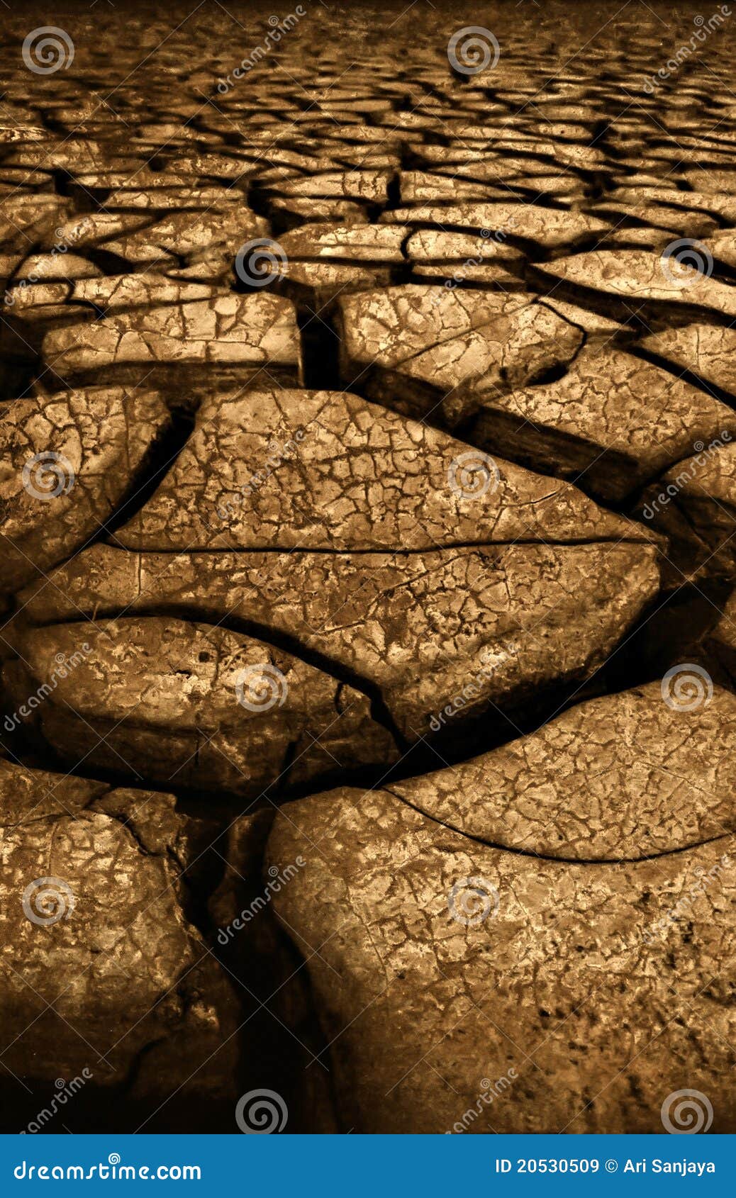 Tierra agrietada imagen de archivo. Imagen de descubierto - 20530509