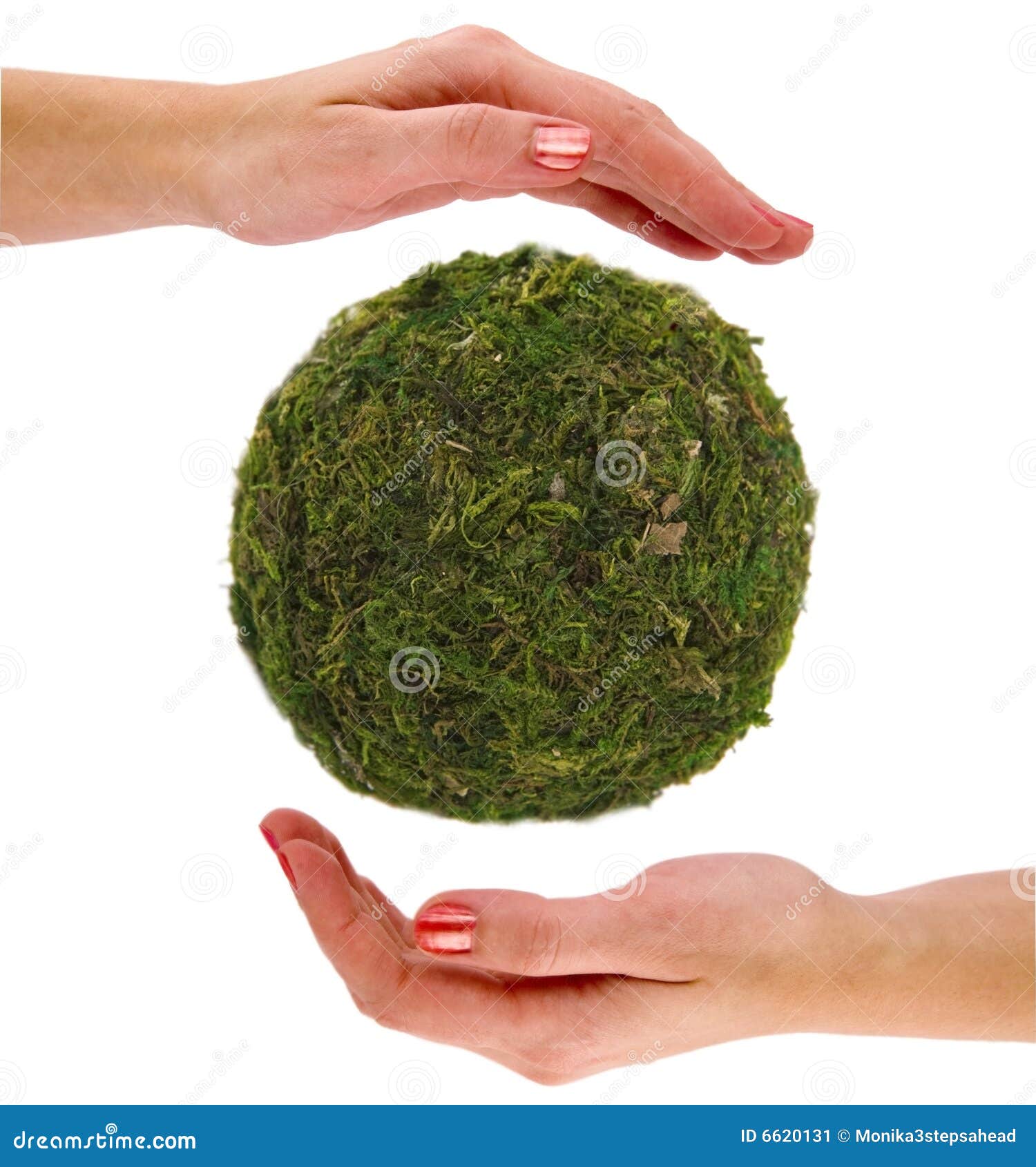 Tierra verde en manos imagen de archivo. Imagen de manos - 6620131