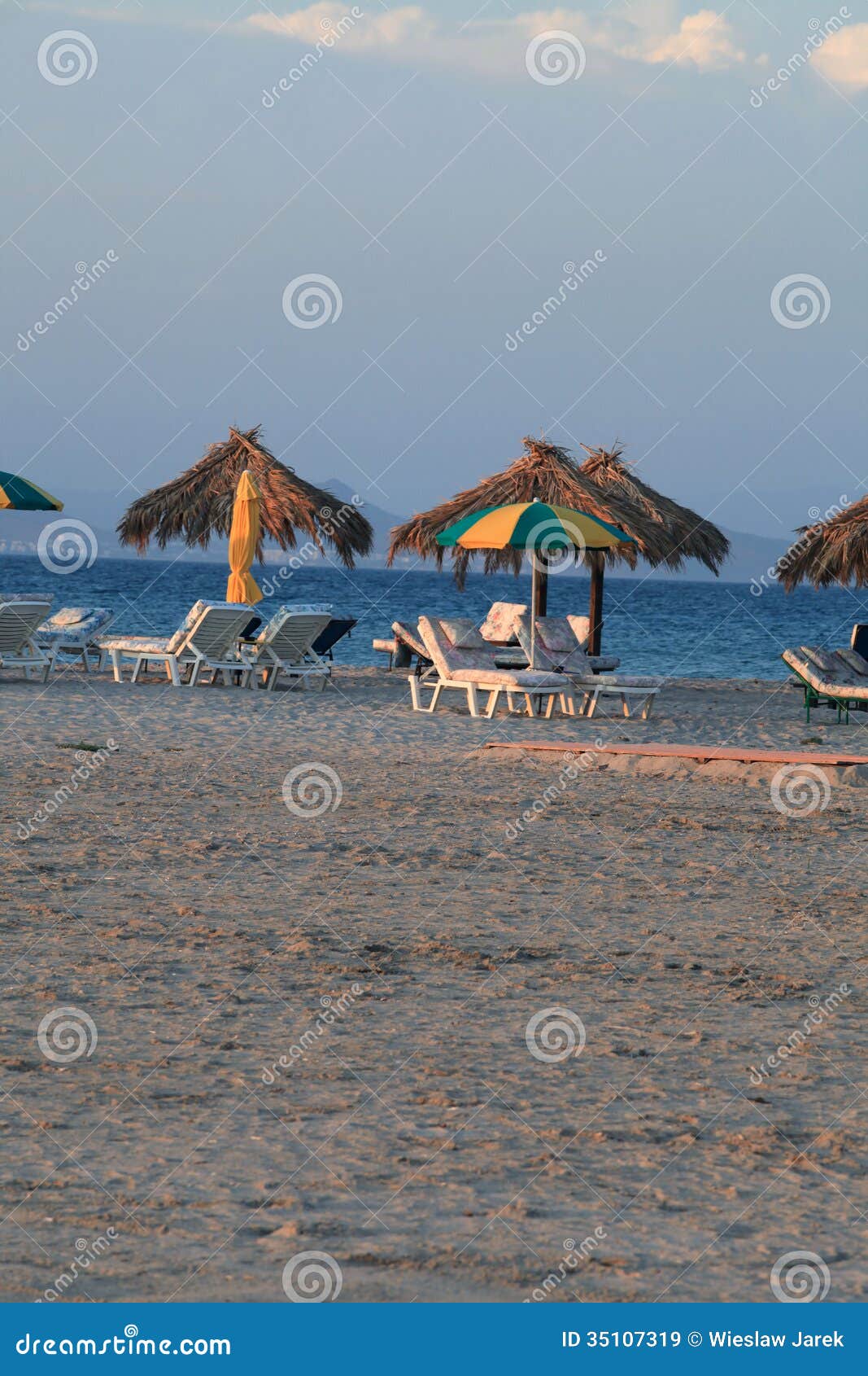 Tigaki beach. stock image. Image of summer, clear, island - 35107319