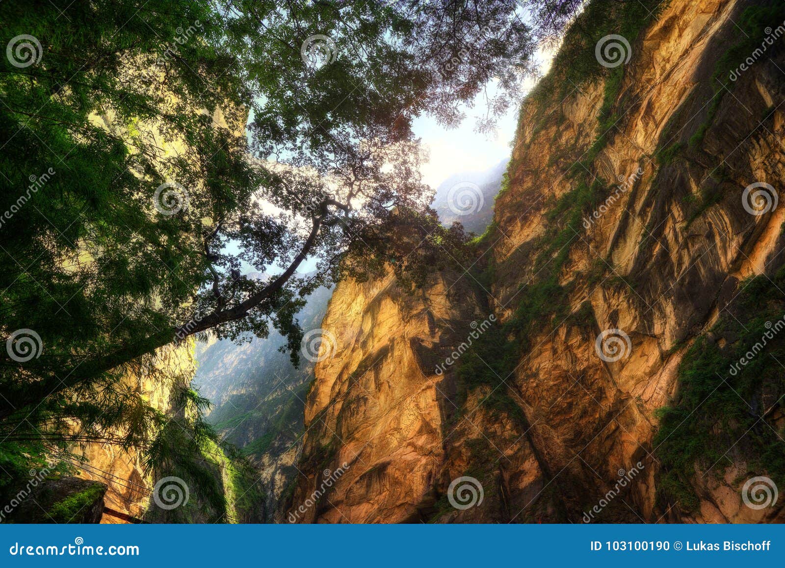 Tiger Leaping Gorge Lijiang China Stock Photo - Image of danger ...