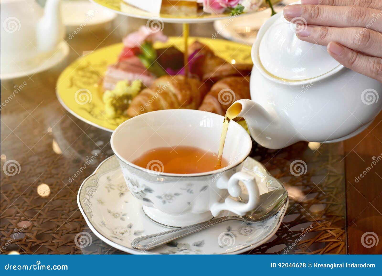 Tijd Van De Middag De Engelse Thee Stock Foto - Image of huis ...