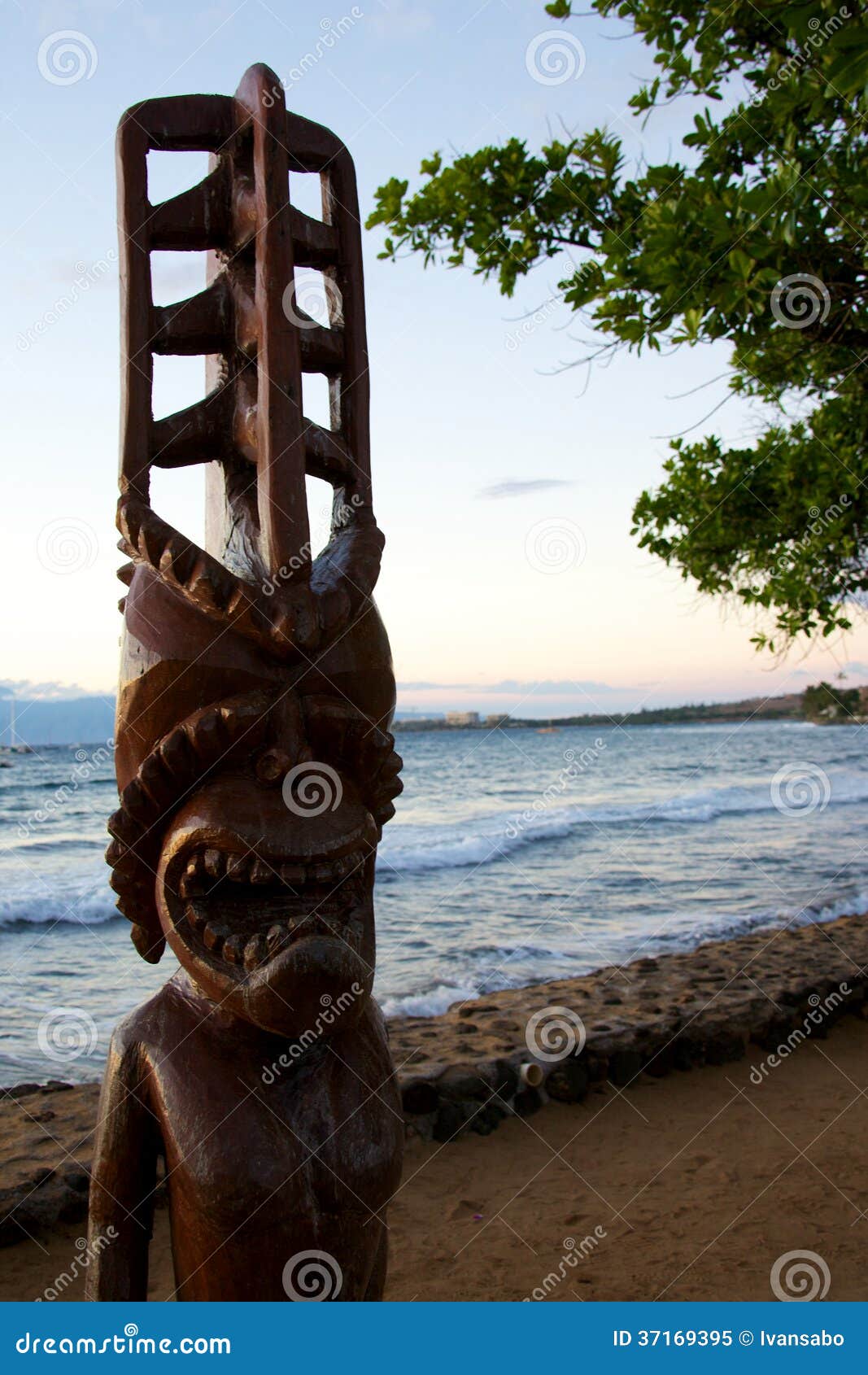 Tiki statue stock image. Image of mask, hawaii, landscape - 37169395