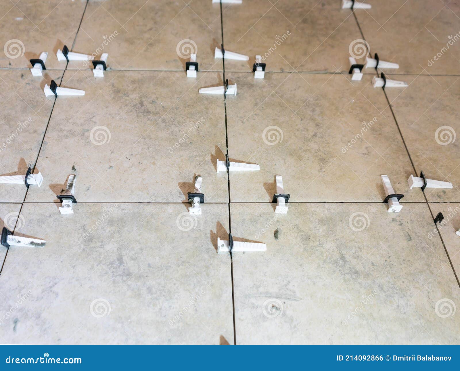 Tile Leveling Wedges, Tile Leveling System with Plastic Clips and ...