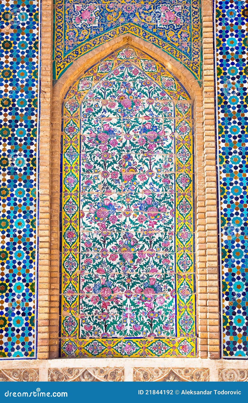 Tiled Background, Vakili Mosque, Shiraz, Iran Stock Photo - Image of ...
