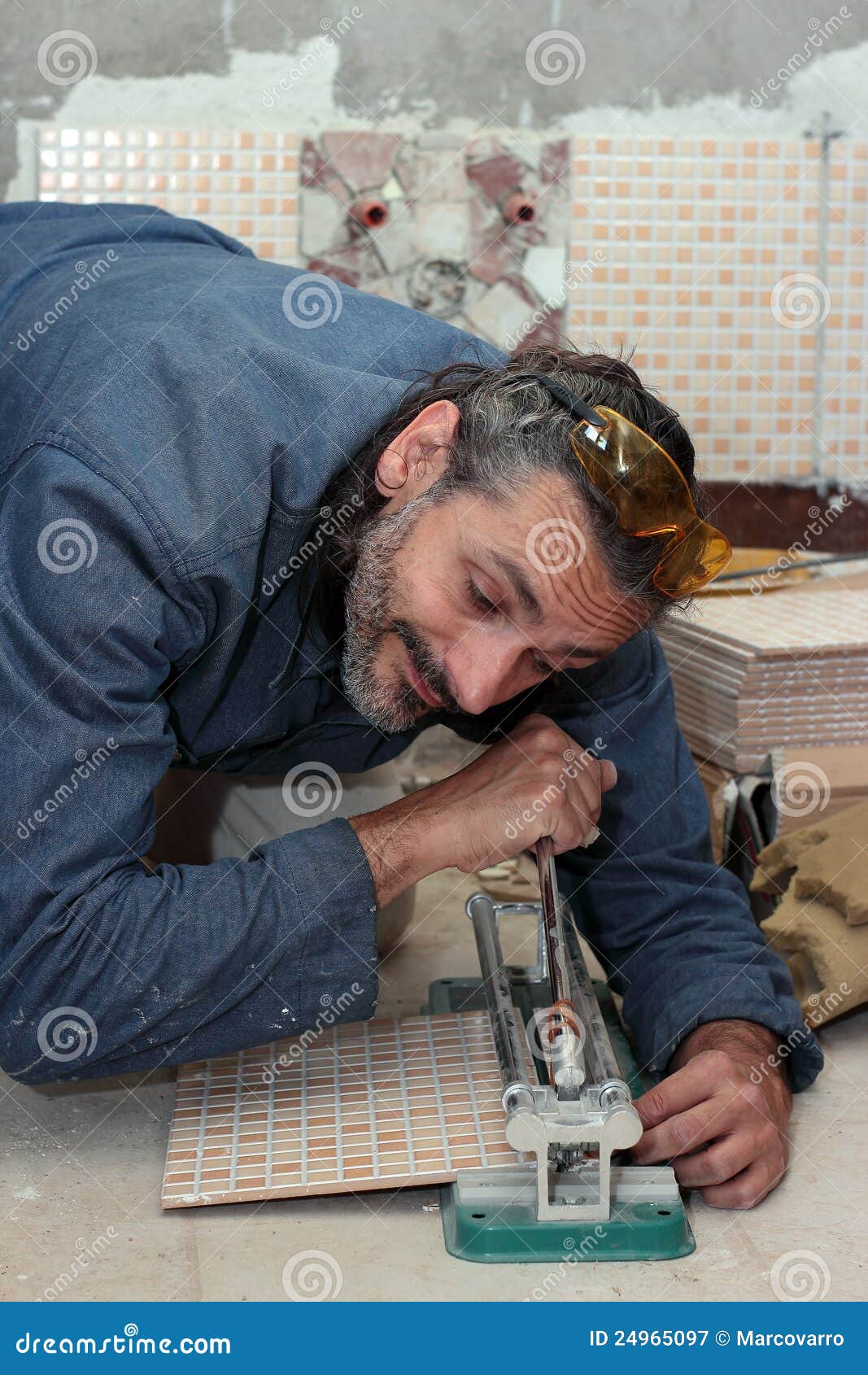 Tiler at work stock image. Image of worker, profession - 24965097