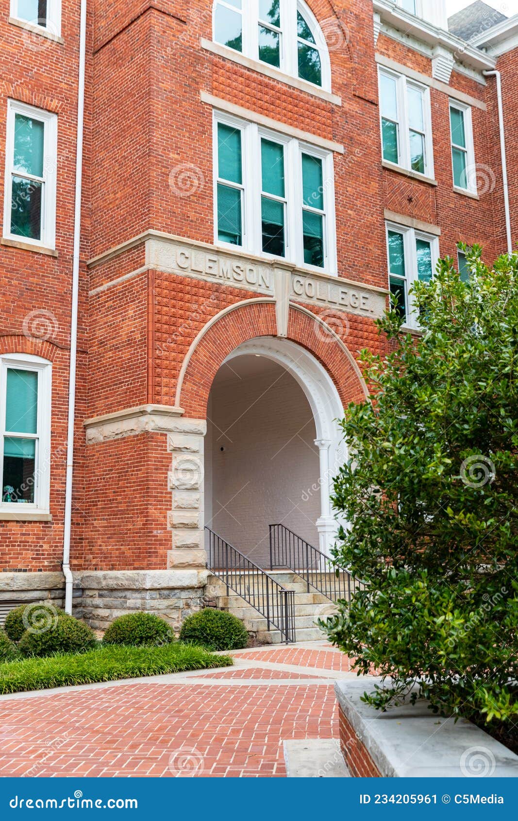Tillman Hall on the Clemson University Campus Editorial Photo - Image ...