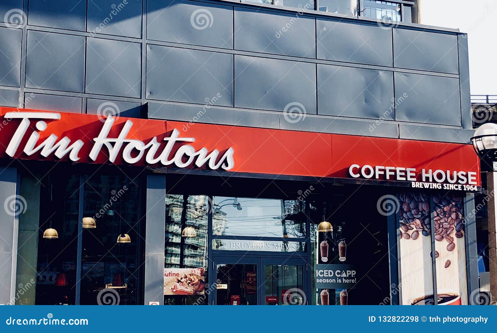 Tim Hortons editorial stock photo. Image of love, commercial - 132822298
