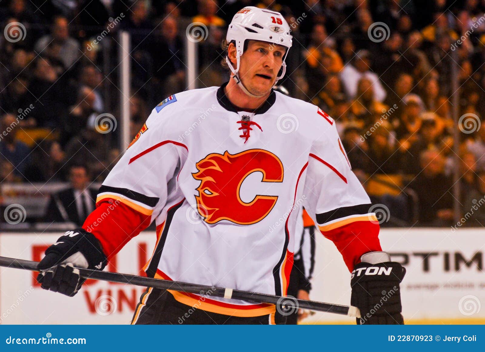 Tim Jackman Calgary Flames foto de stock editorial. Imagem de luvas ...