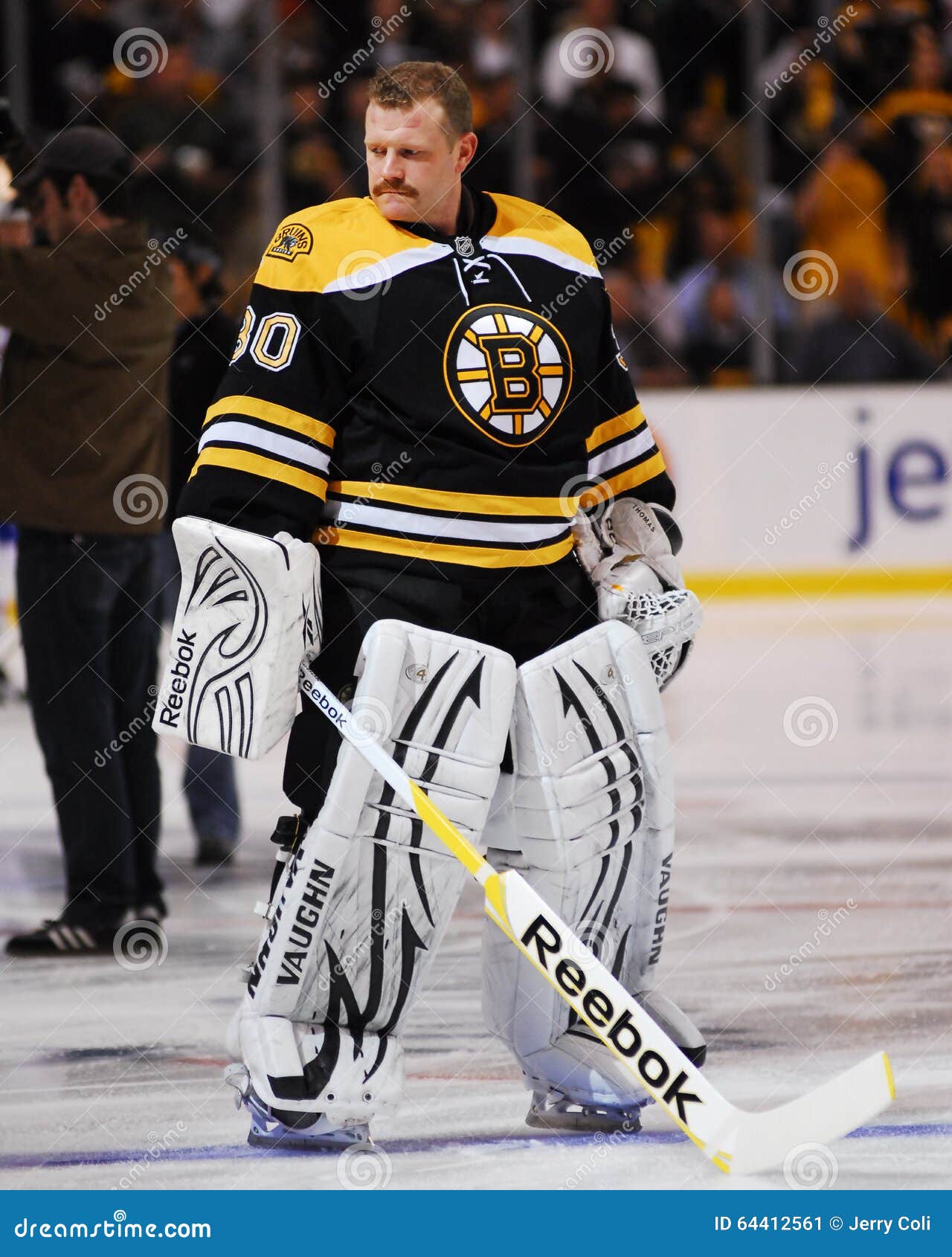 Tim Thomas, Boston Bruins editorial photo. Image of stick - 64412561