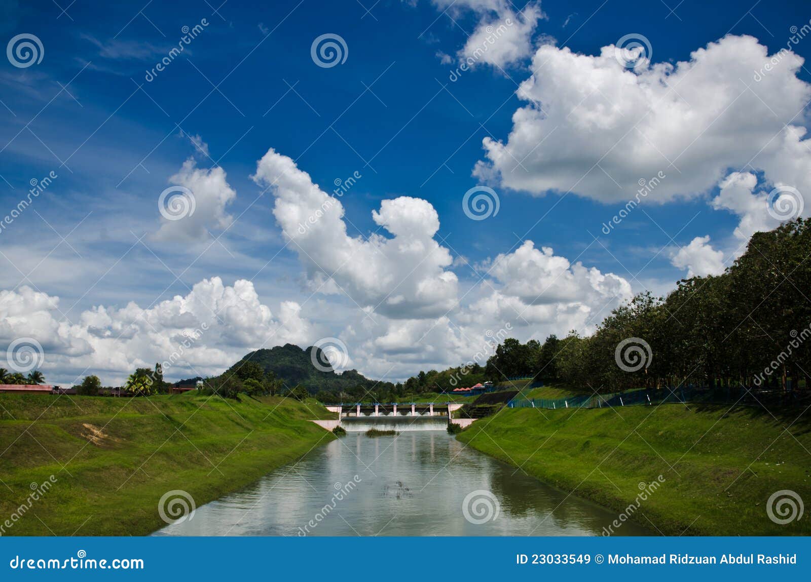 Timah Tasoh Dam stock image. Image of flow, nature, power - 23033549