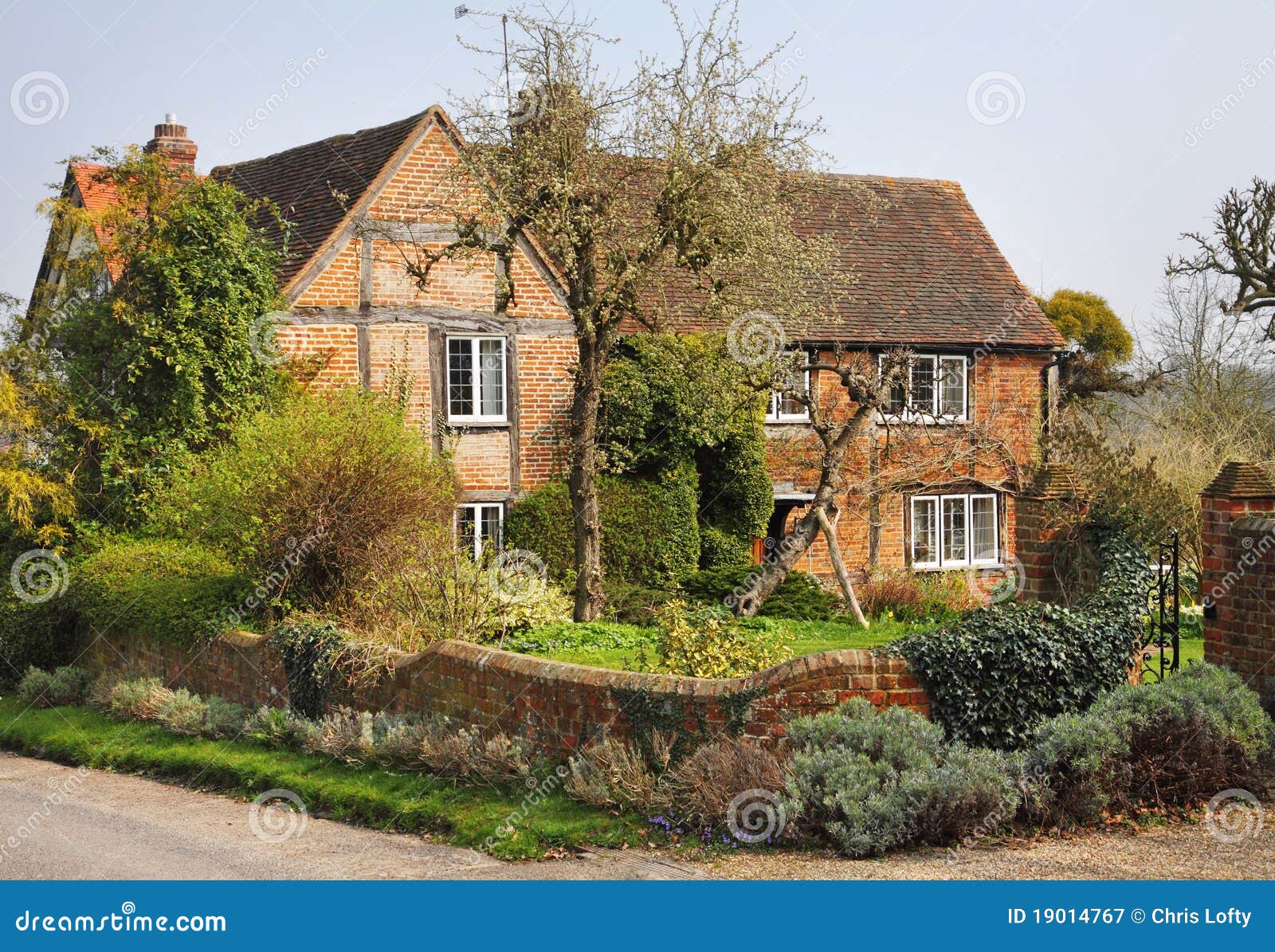 Timber Framed English Rural Cottage Stock Image - Image of rustic ...