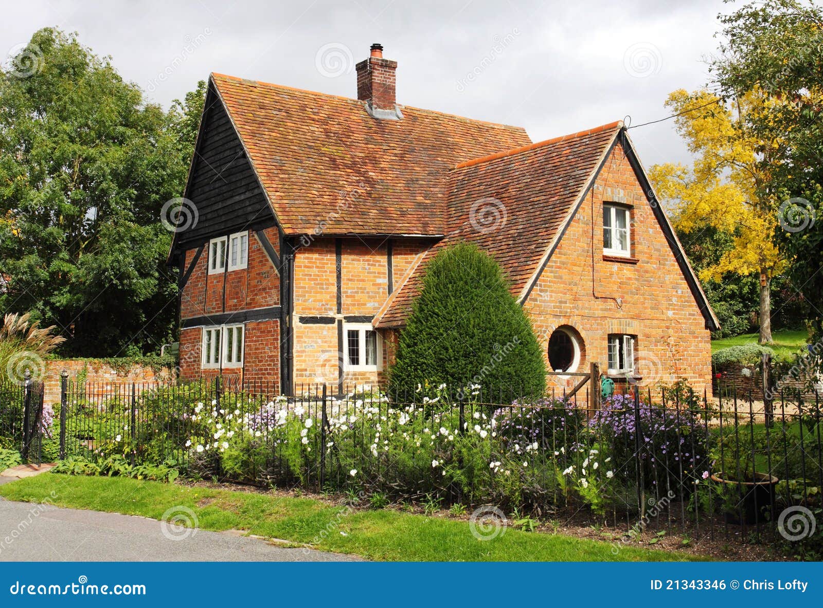 Timber Framed English Village Cottage Stock Photo - Image of ...