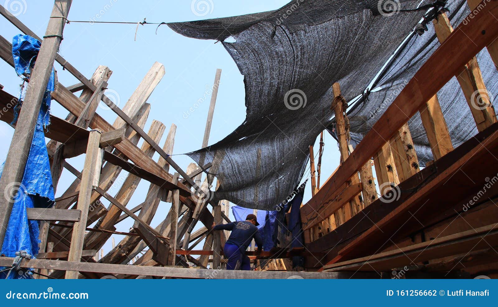 Timber Shipbuilder Working while Working Editorial Photography - Image ...