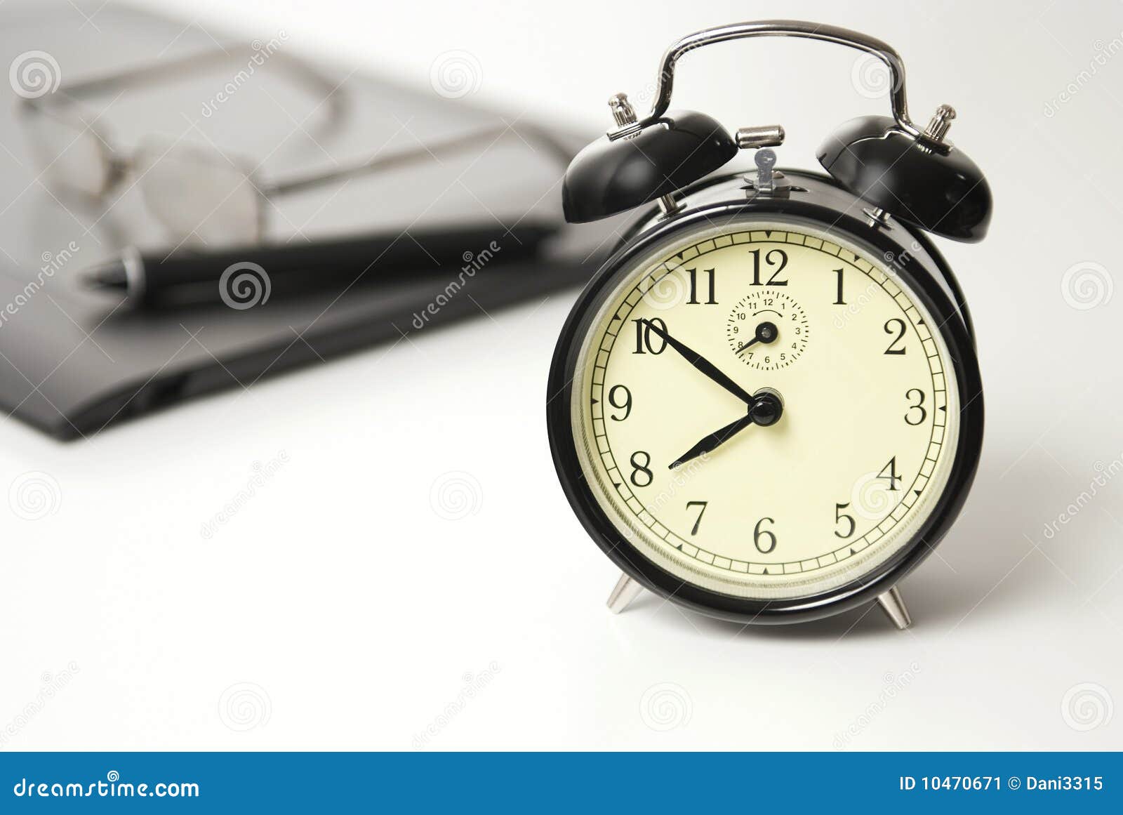 Alarm Clock Set To Ten To Twelve Photos - Free & Royalty-Free Stock ...