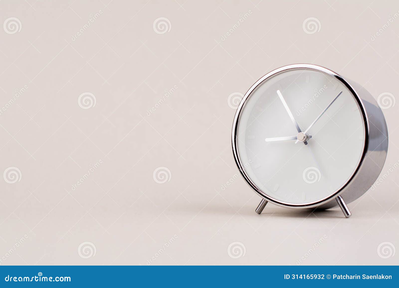 Hand Shows Standing Time. High Quality Studio Photo of a Clock Stock ...