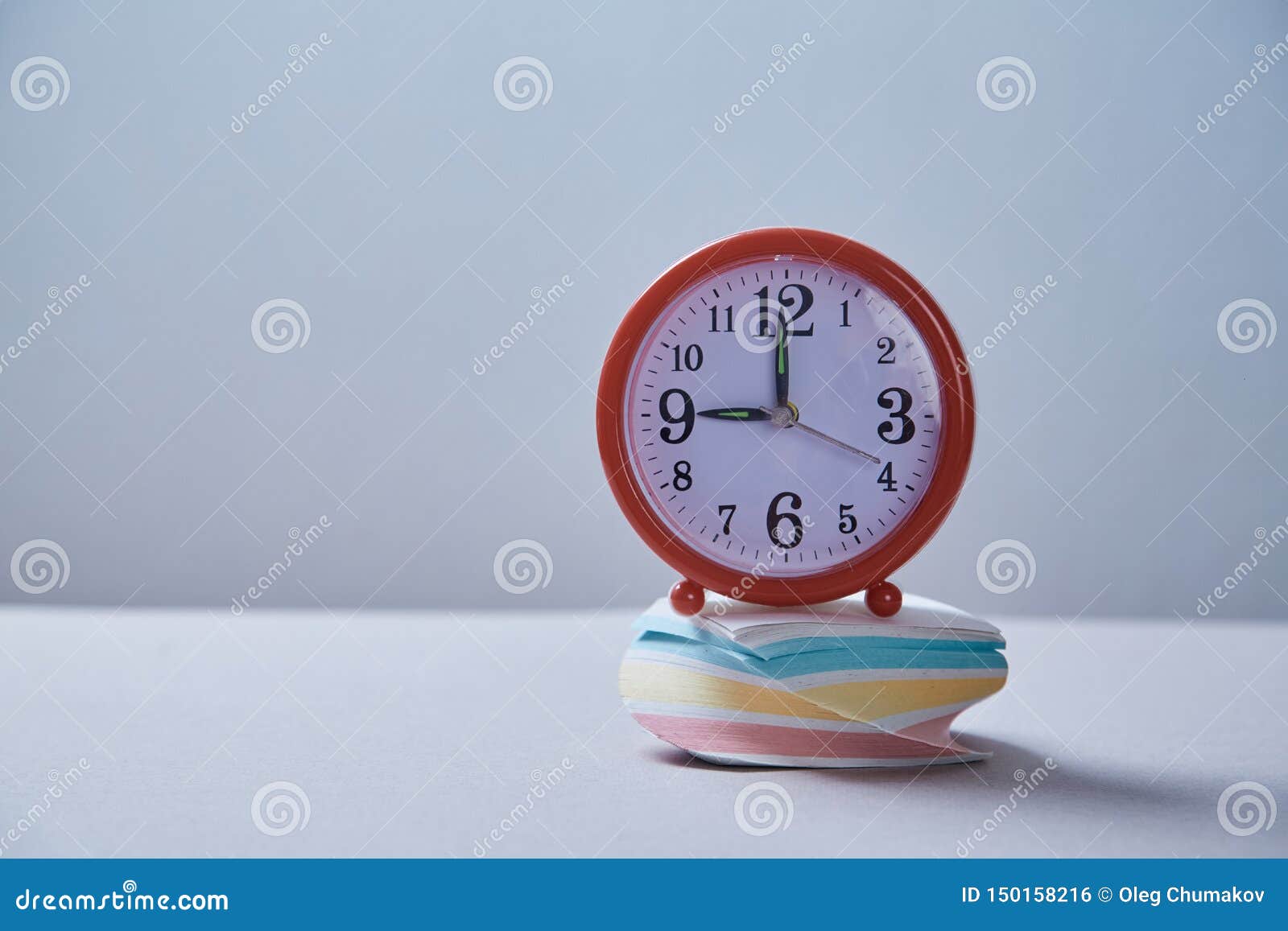 Time Management Deadline and Schedule Concept: Alarm Clock and Sticky ...