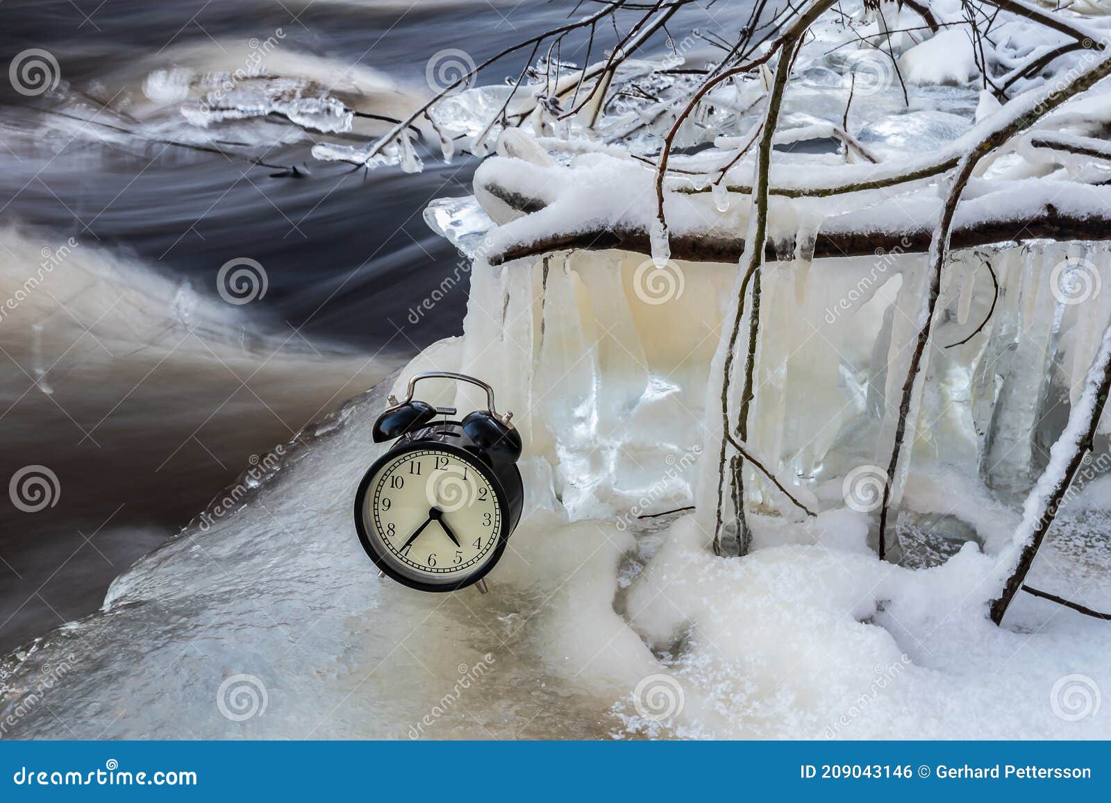 The Time that Shows that the Cold Month in January Stock Photo - Image ...